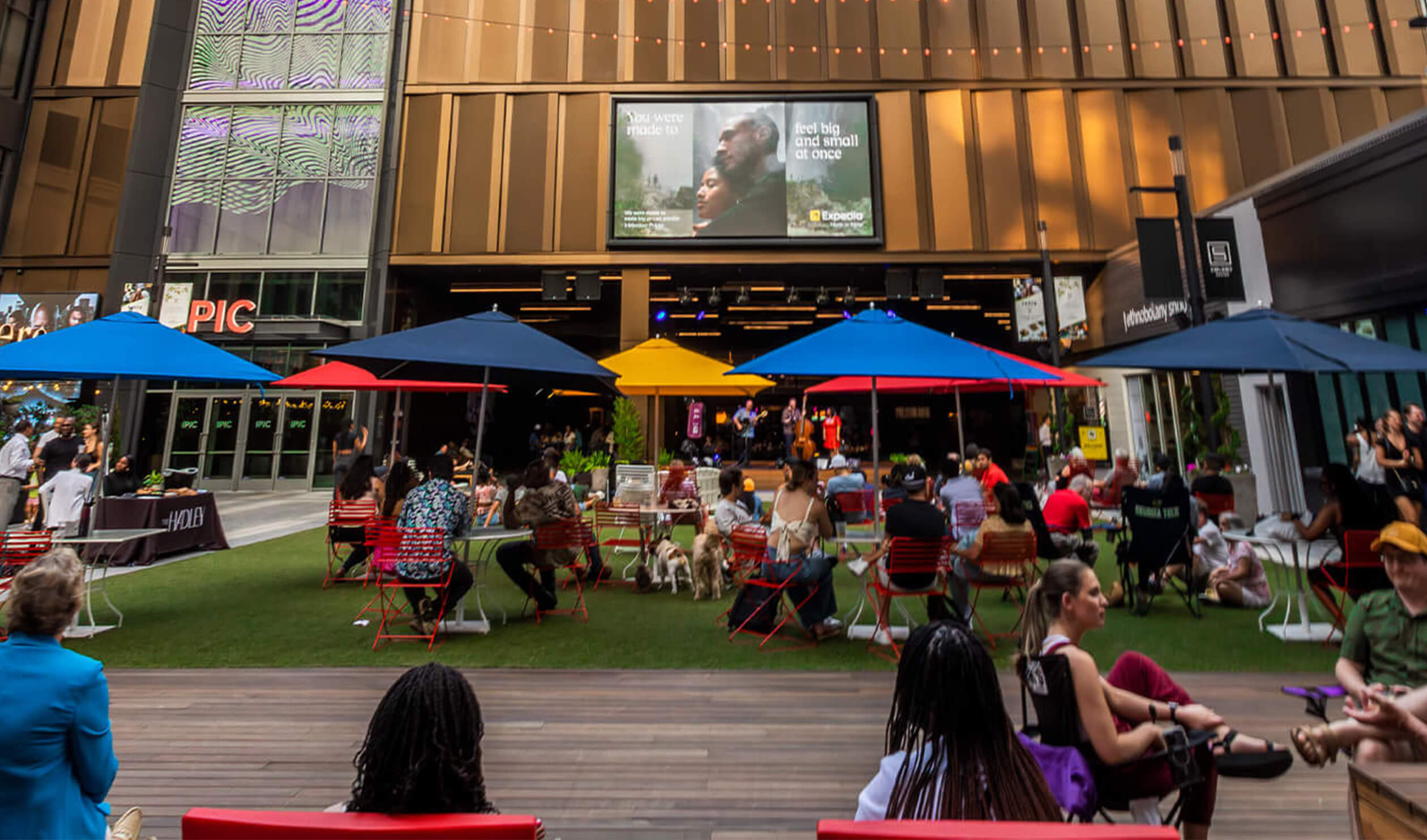 Colony Square - Jamestown